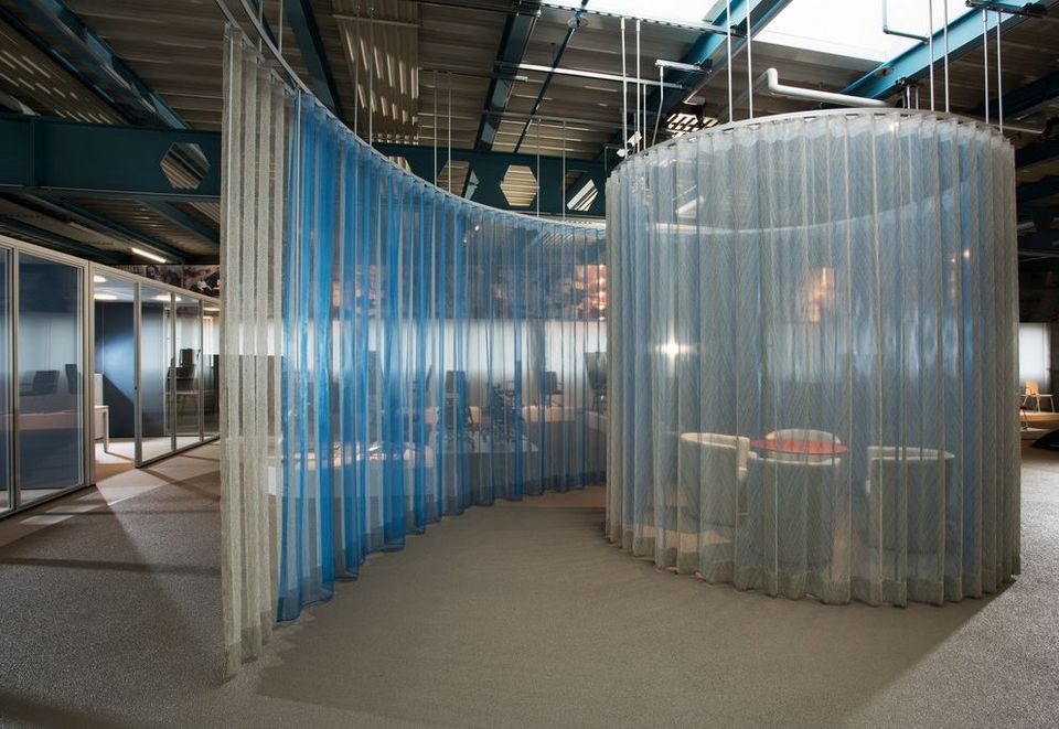 Wave curtains